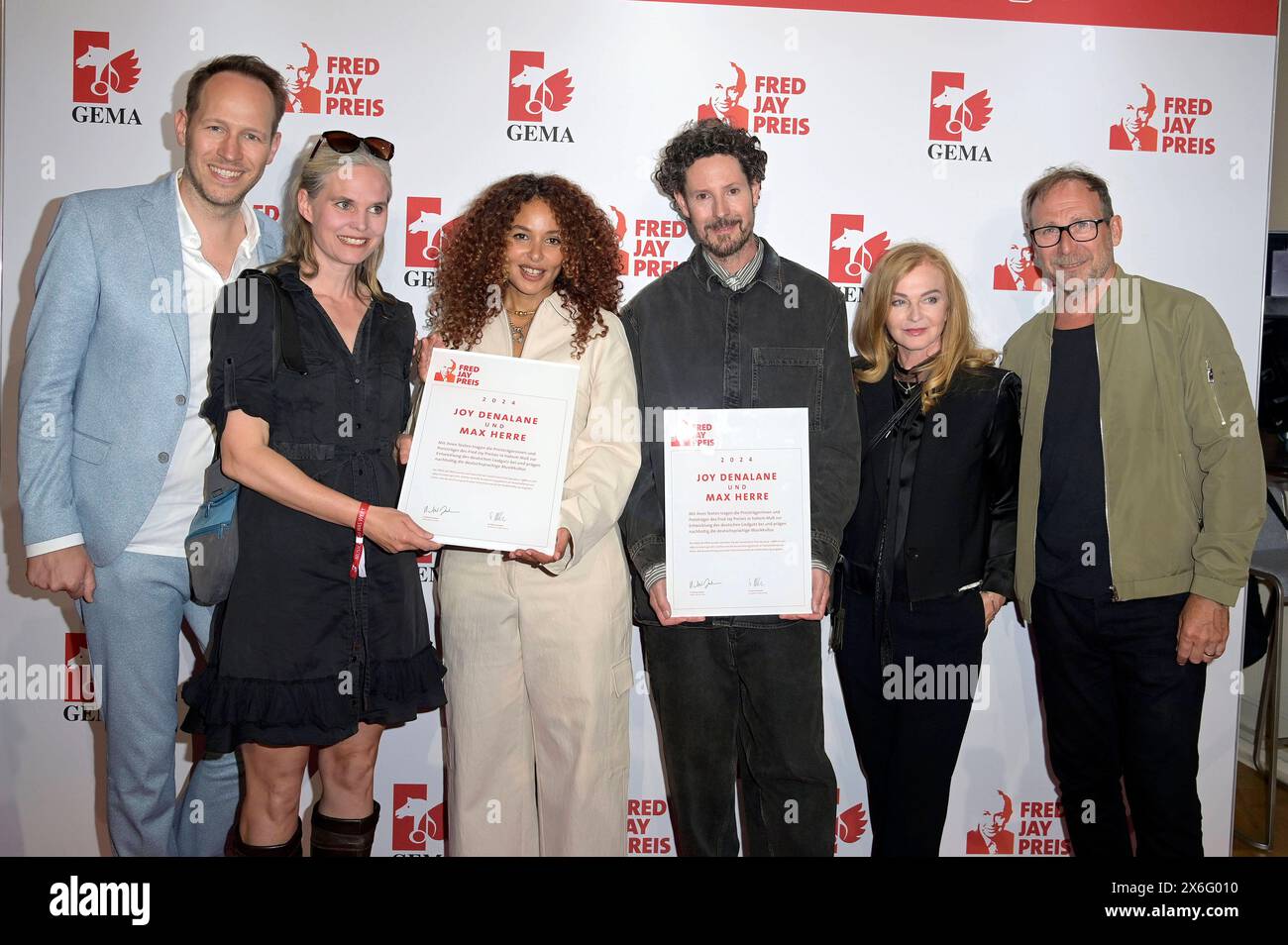 Tobias Reitz, Joy Denalane, Max Herre, Inga Humpe und Frank Ramond bei ...