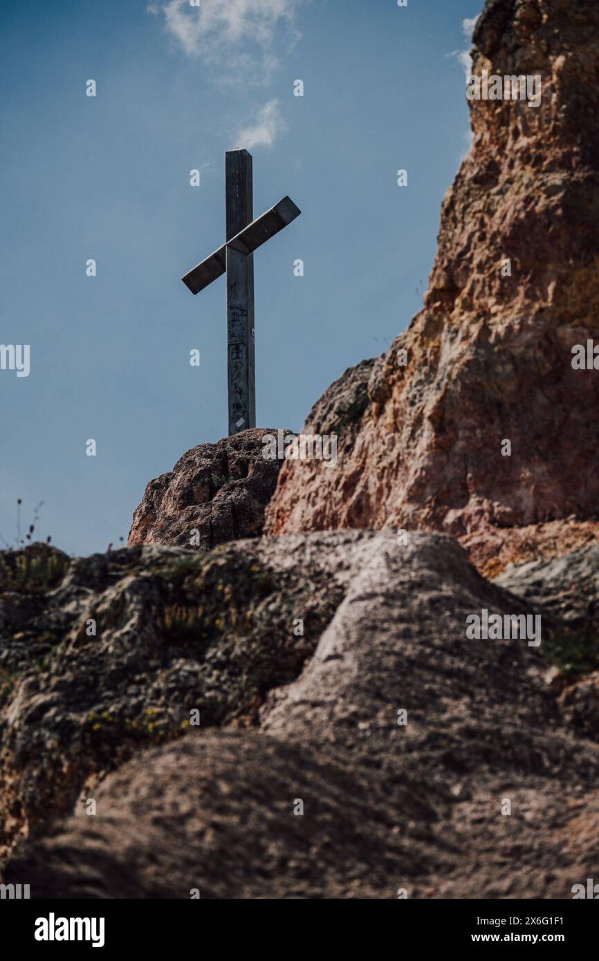 Cross on the hill park hi-res stock photography and images - Alamy