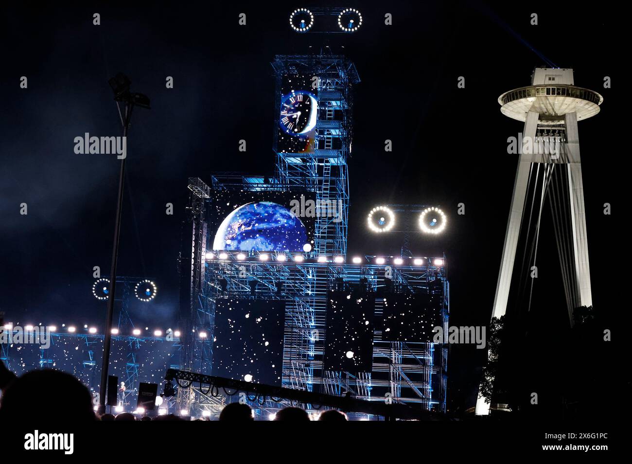 Lichtshow beim Starmus Opening Concert 'Bridge from the Future' auf der ...