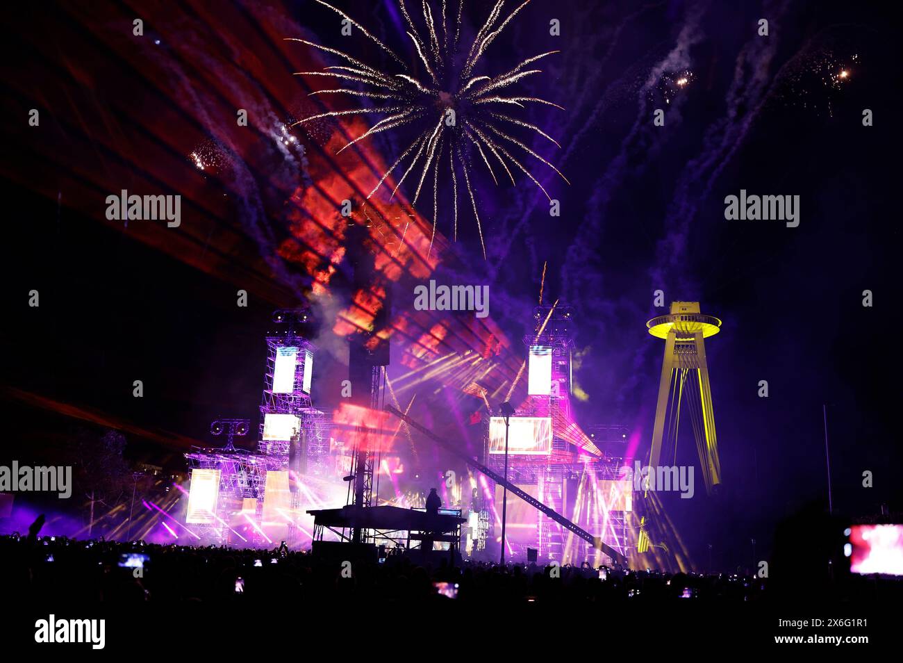 Lichtshow beim Starmus Opening Concert 'Bridge from the Future' auf der ...
