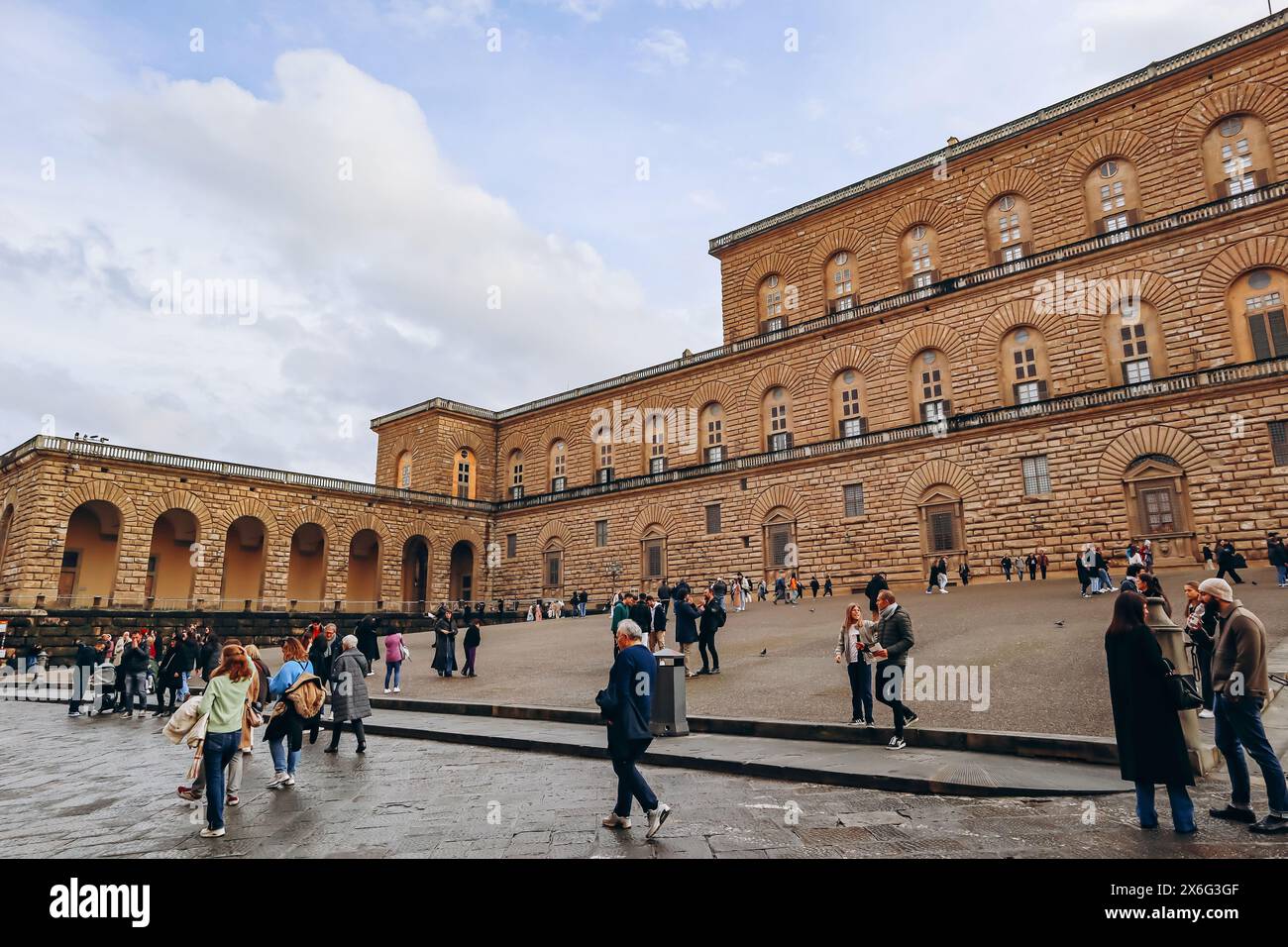 Renaissance palace in florence hi-res stock photography and images - Alamy