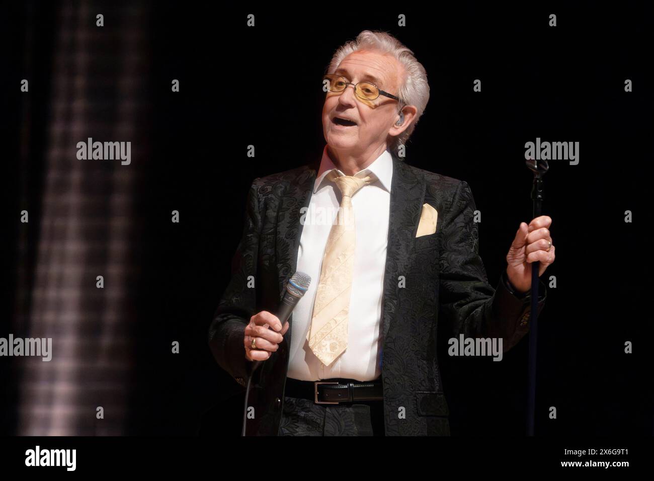 Der englische Musiker und Sänger Tony Christie - bürgerlich: Anthony ...