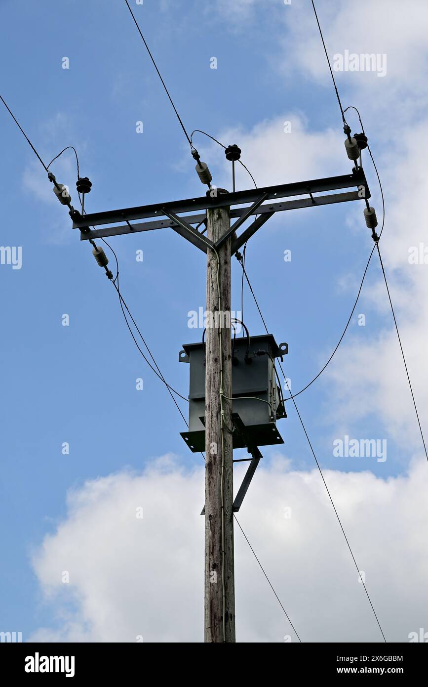 Around the UK - Pole Mounted Electricity Distribution Transformer Stock Photo - Alamy