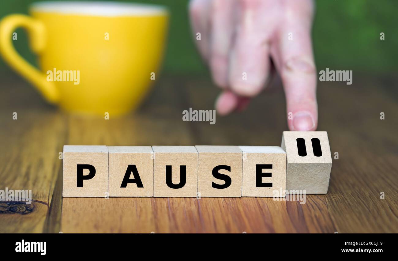 Pause word hi-res stock photography and images - Alamy