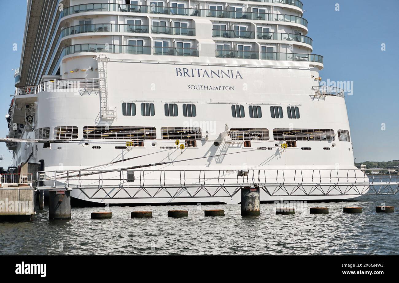 Cruise Ship Britannia Southampton at the Harbor Stock Photo - Alamy