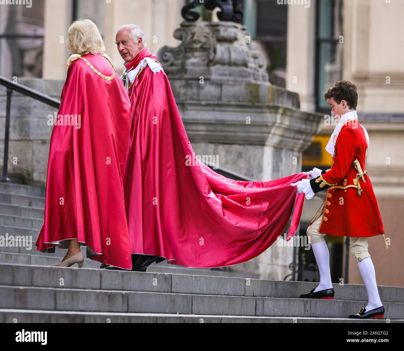 London, UK. 15th May, 2024. The king and queen arrive in their ...