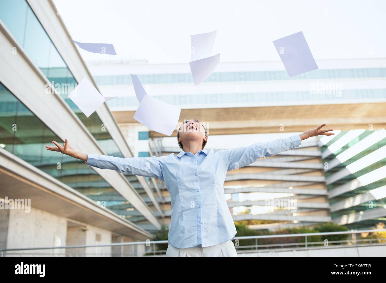 Throwing papers street hi-res stock photography and images - Alamy
