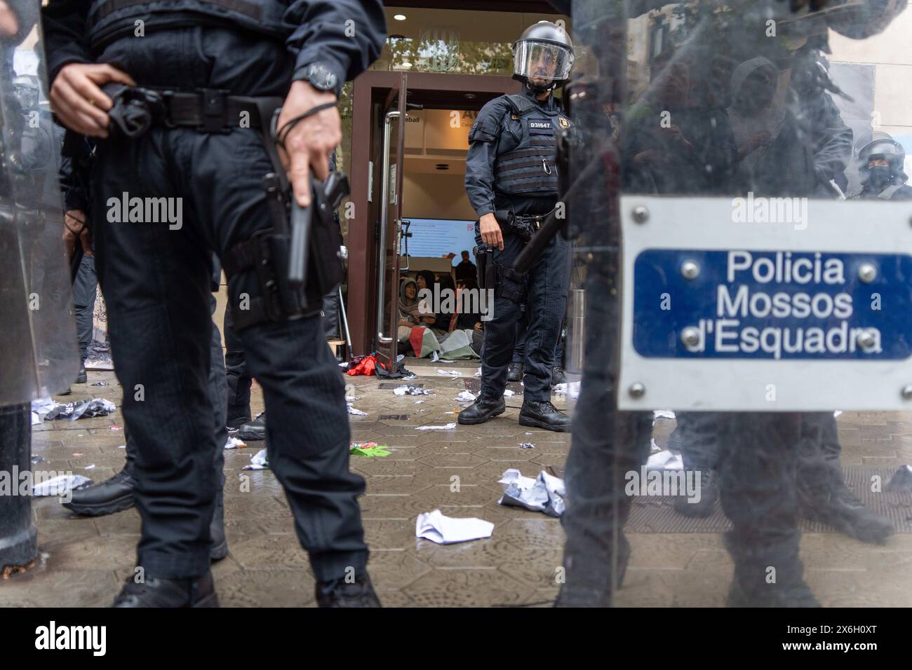 A surprise action at the office of foreign affairs of the Generalitat ...
