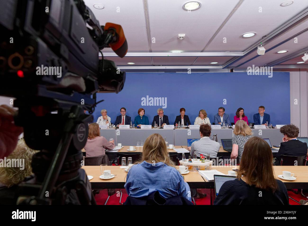 SVR Integration und Migration legt Jahresbericht vor 2024-05-14 ...