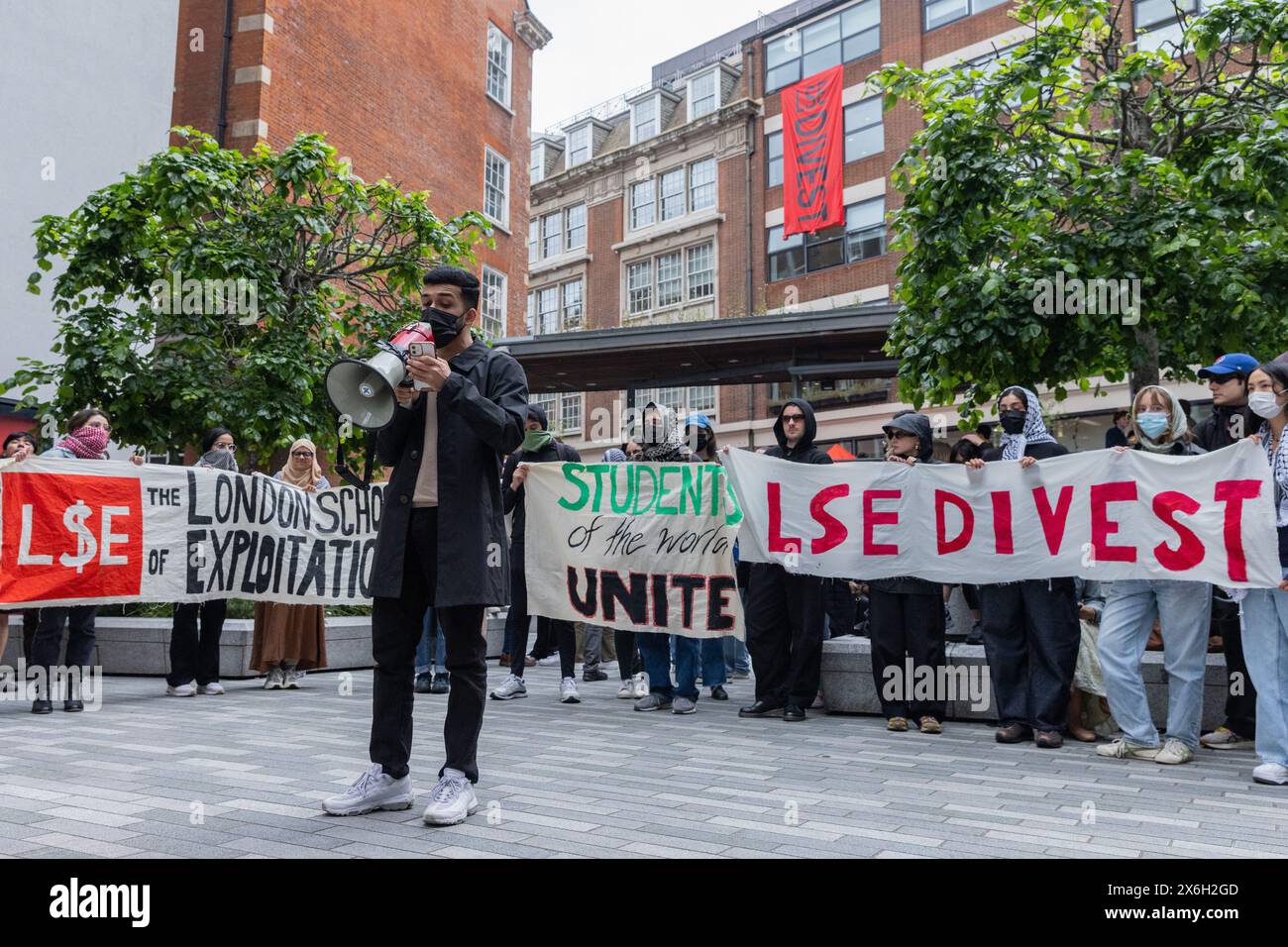 Divestment report hi-res stock photography and images - Alamy