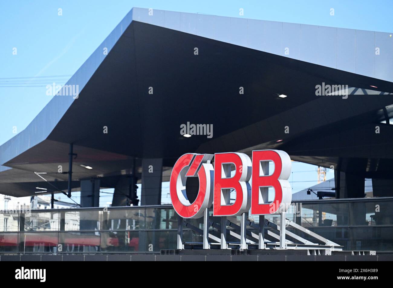 ÖBB logo, taken on Friday, 26 April 2024, at Vienna Central Station ...