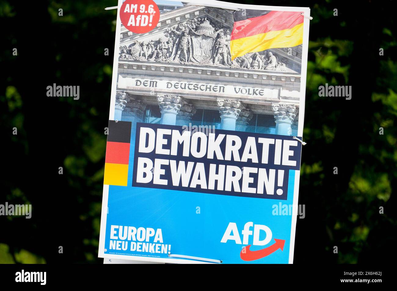 Wahlplakat der Partei AfD Alternative für Deutschland mit der ...