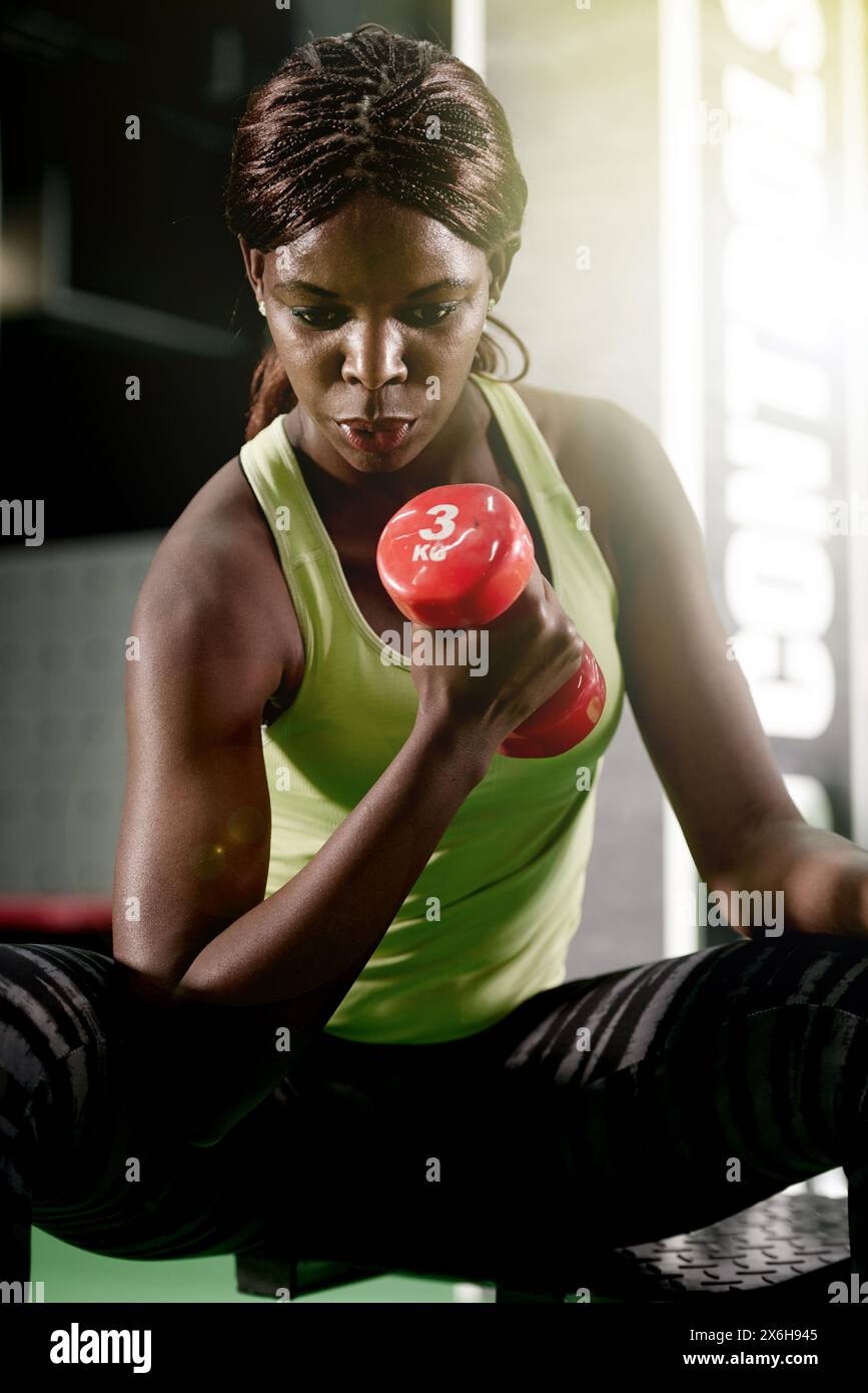 Black girl flex muscles hi-res stock photography and images - Alamy