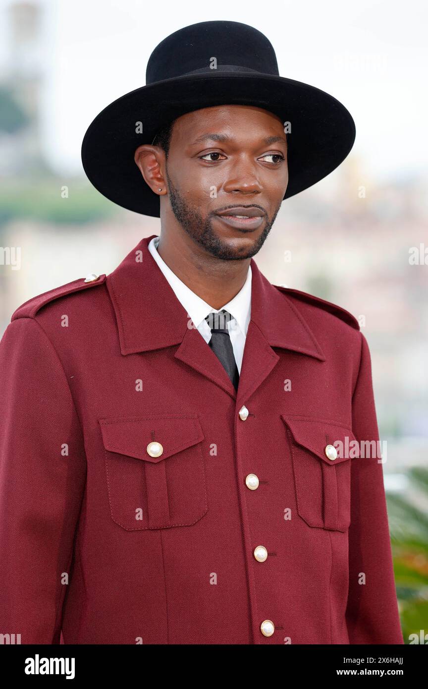 Baloji beim Photocall der Camera d'Or Jury auf dem Festival de Cannes ...