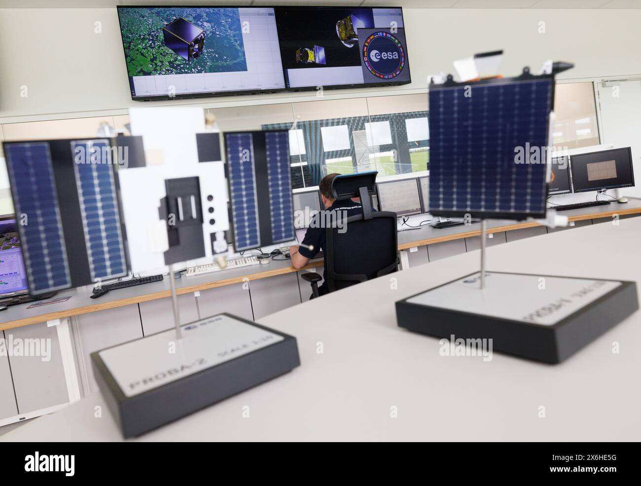 Centre de securite et detudes spatiales hi-res stock photography and ...