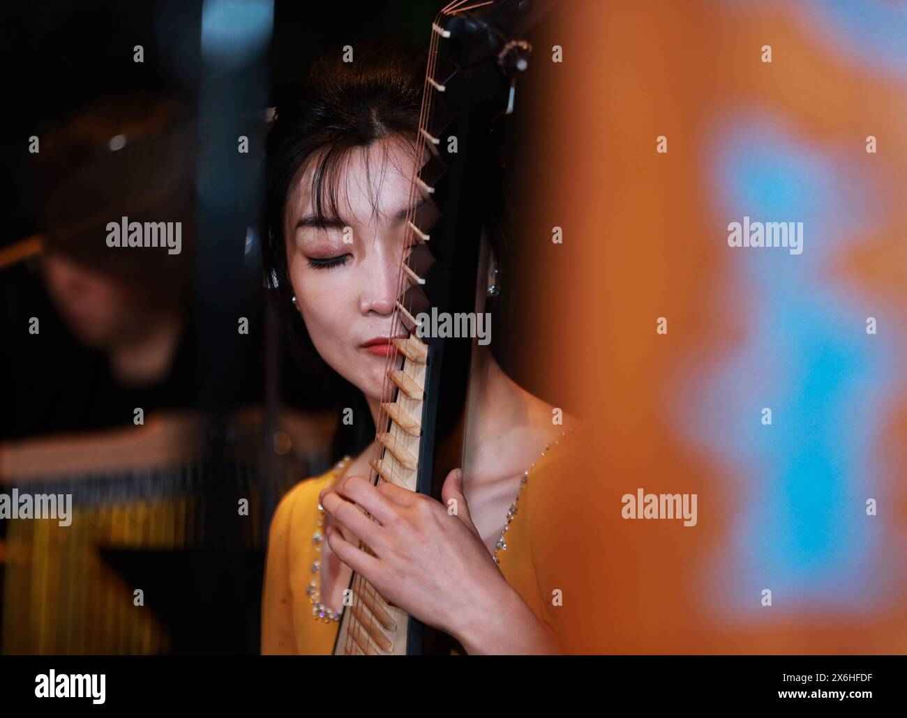 Pipa musician hi-res stock photography and images - Alamy