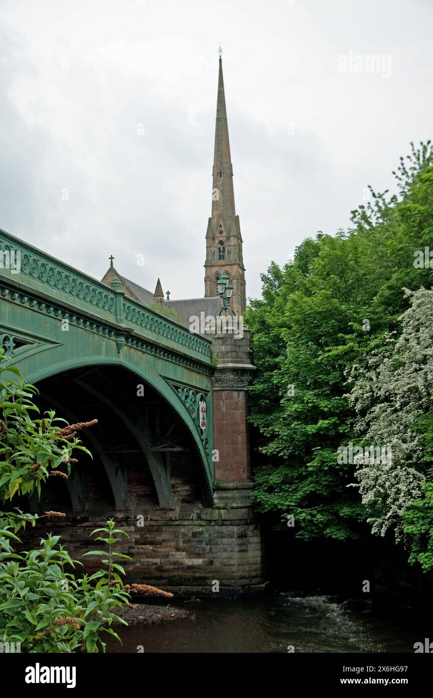Kelvin Bridge amd Lansdowne Parish Church, Glasgow, Scotland, UK Stock ...
