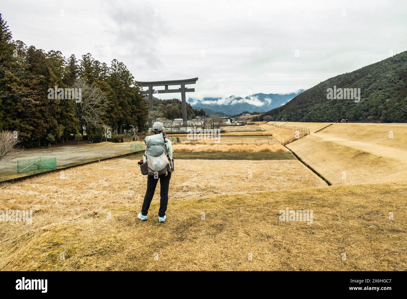 World's largest torii gate at the Kumano Hongu Taisha Grand Shrine ...