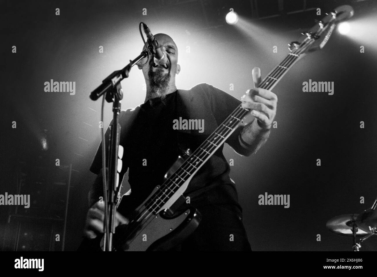 NICK OLIVERI, RATED R TOUR, 2001: Nick Oliveri of the rock band Queens ...