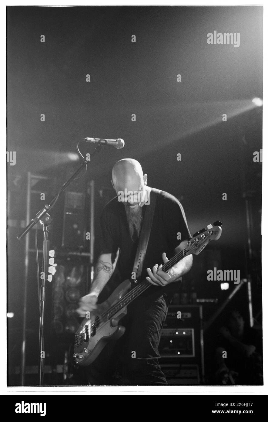 NICK OLIVERI, RATED R TOUR, 2001: Nick Oliveri of the rock band Queens ...