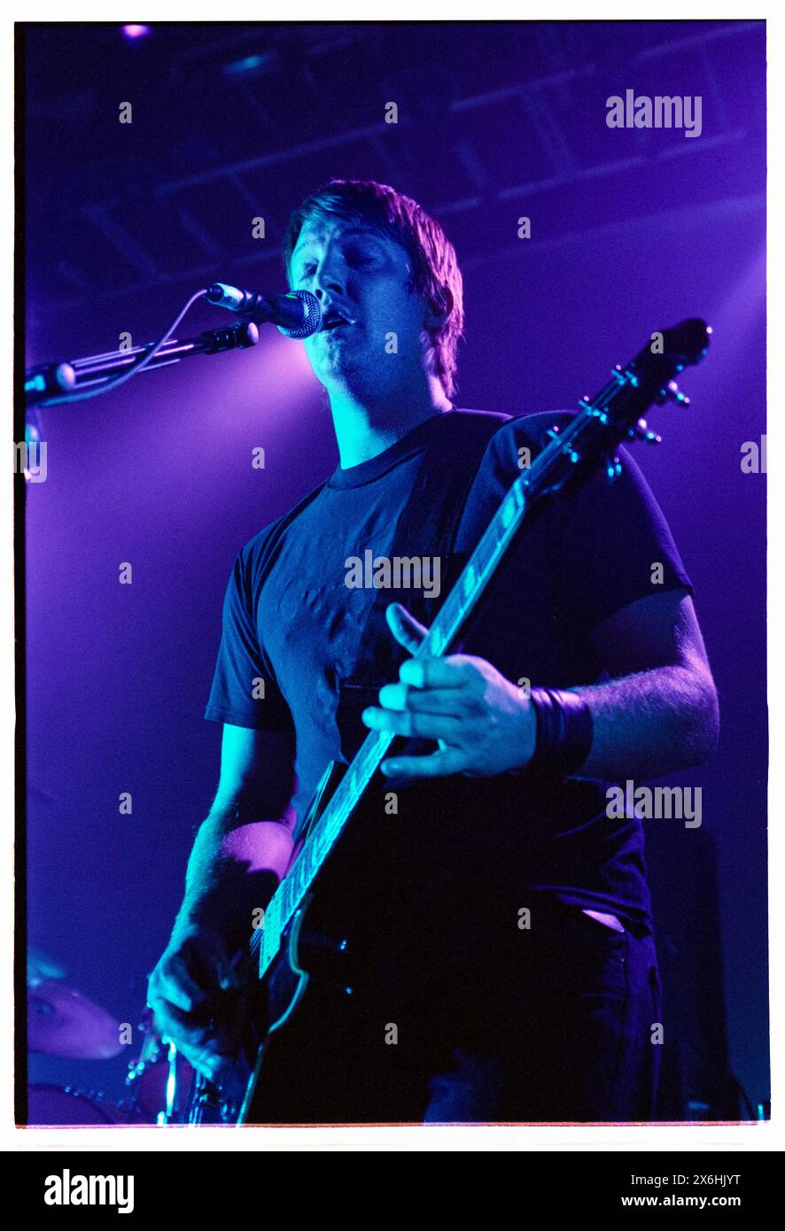 Queens of the stone age 2002 hi-res stock photography and images - Alamy