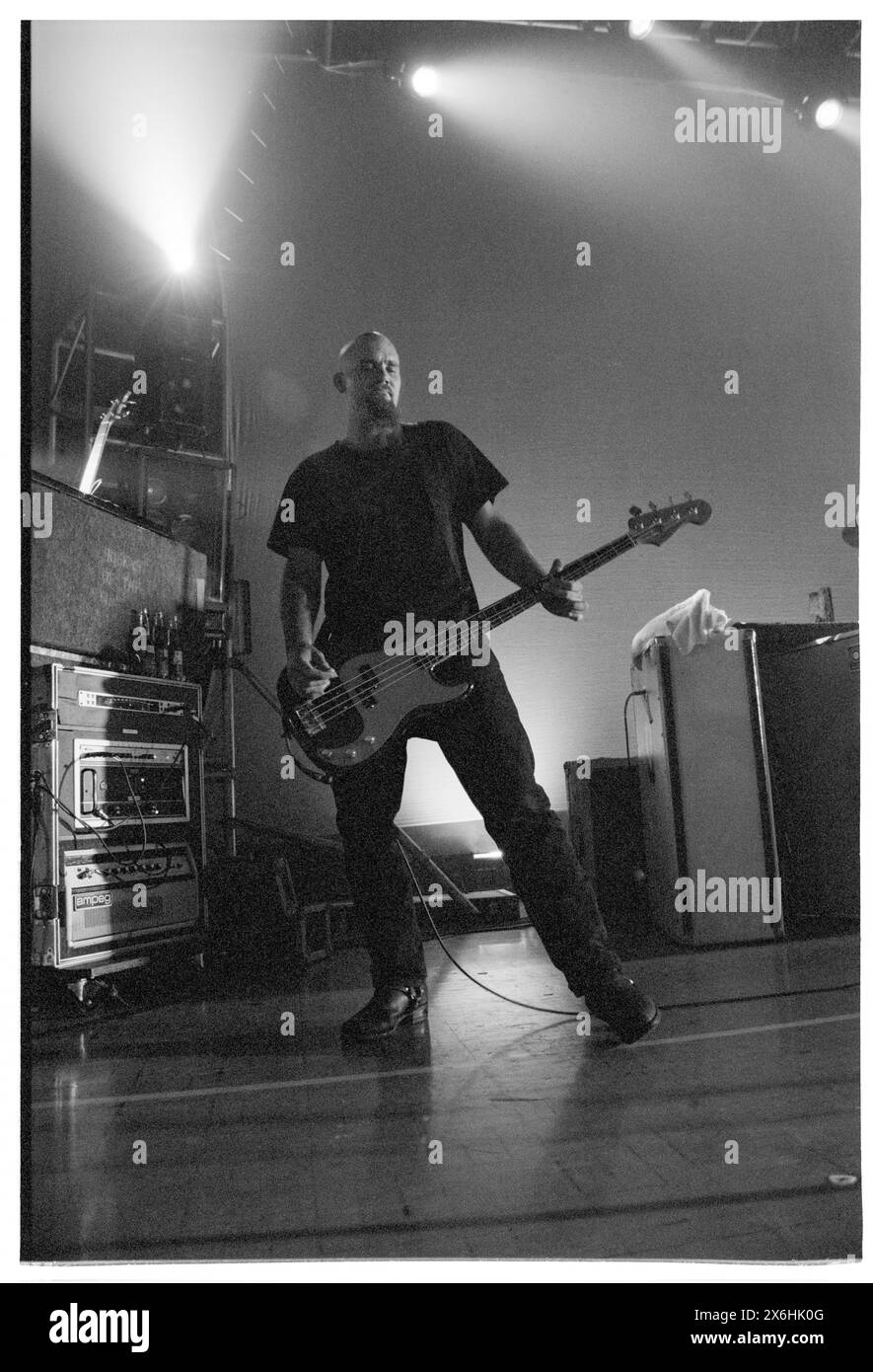 NICK OLIVERI, RATED R TOUR, 2001: Nick Oliveri of the rock band Queens ...