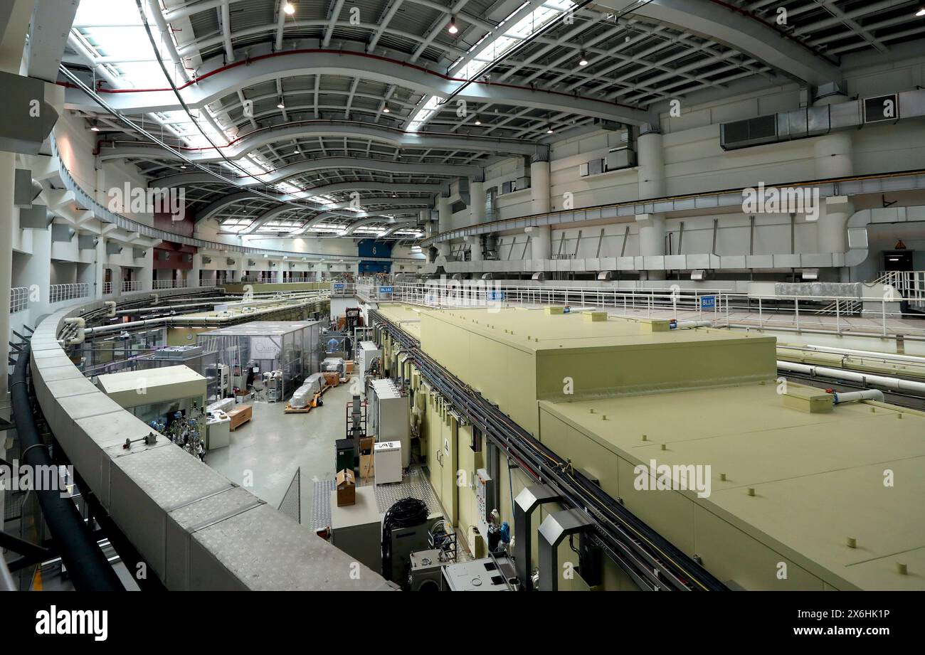 Synchrotron radiation hi-res stock photography and images - Alamy