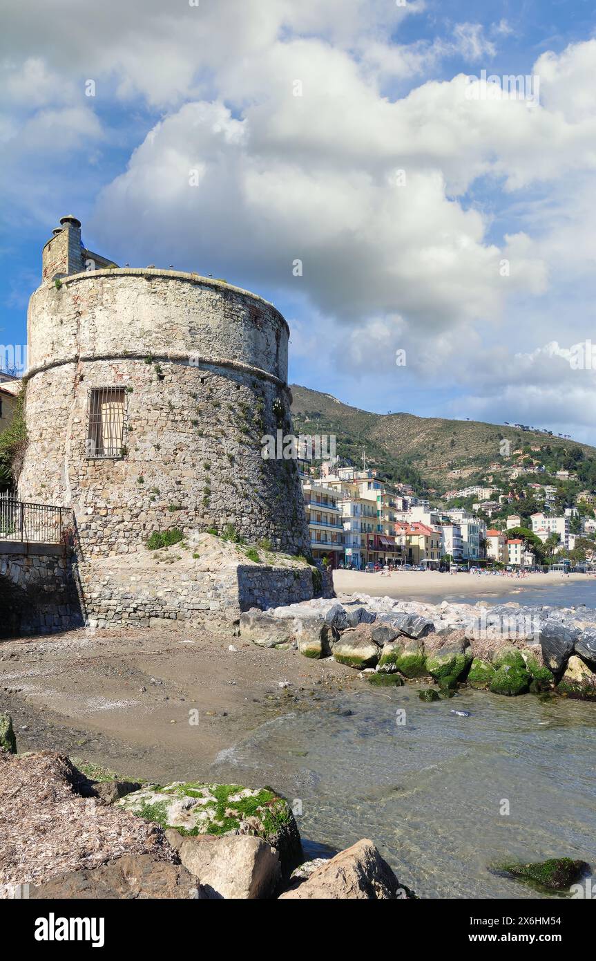 Torrione saraceno hi-res stock photography and images - Alamy