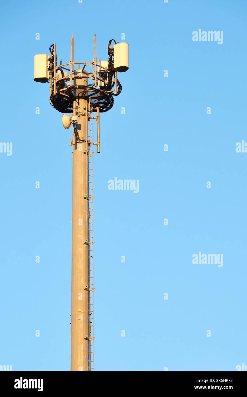 Phone infrastructure hi-res stock photography and images - Alamy