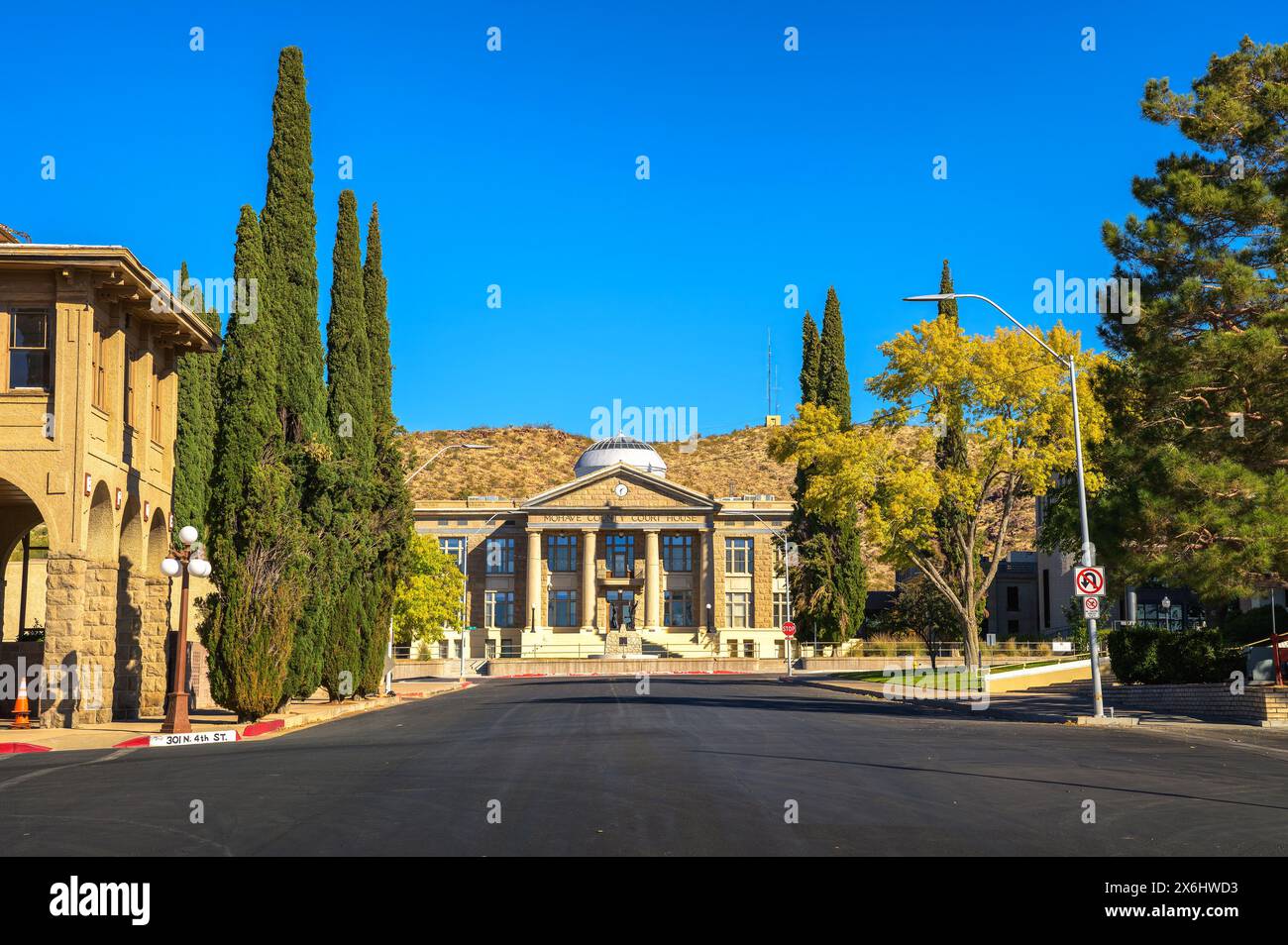 Street view of Mohave County Courthouse and Jail in Kingman, Arizona ...