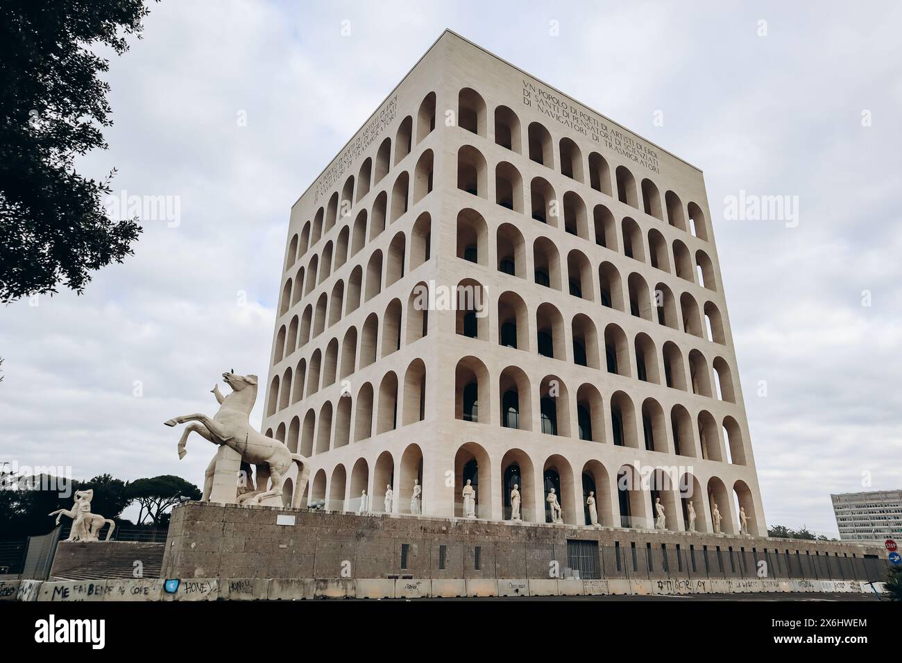The Palazzo della Civilta Italiana, also known as the Colosseo Quadrato ...
