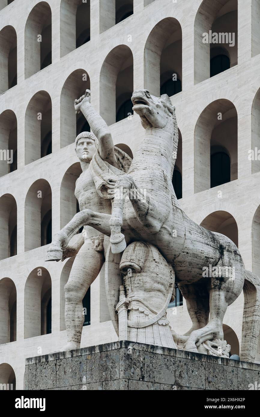 The Palazzo della Civilta Italiana, also known as the Colosseo Quadrato ...