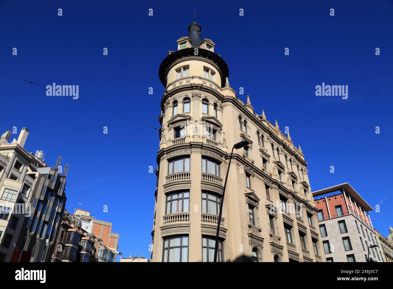 Rounded corner classic architecture building in Barcelona, Spain Stock ...