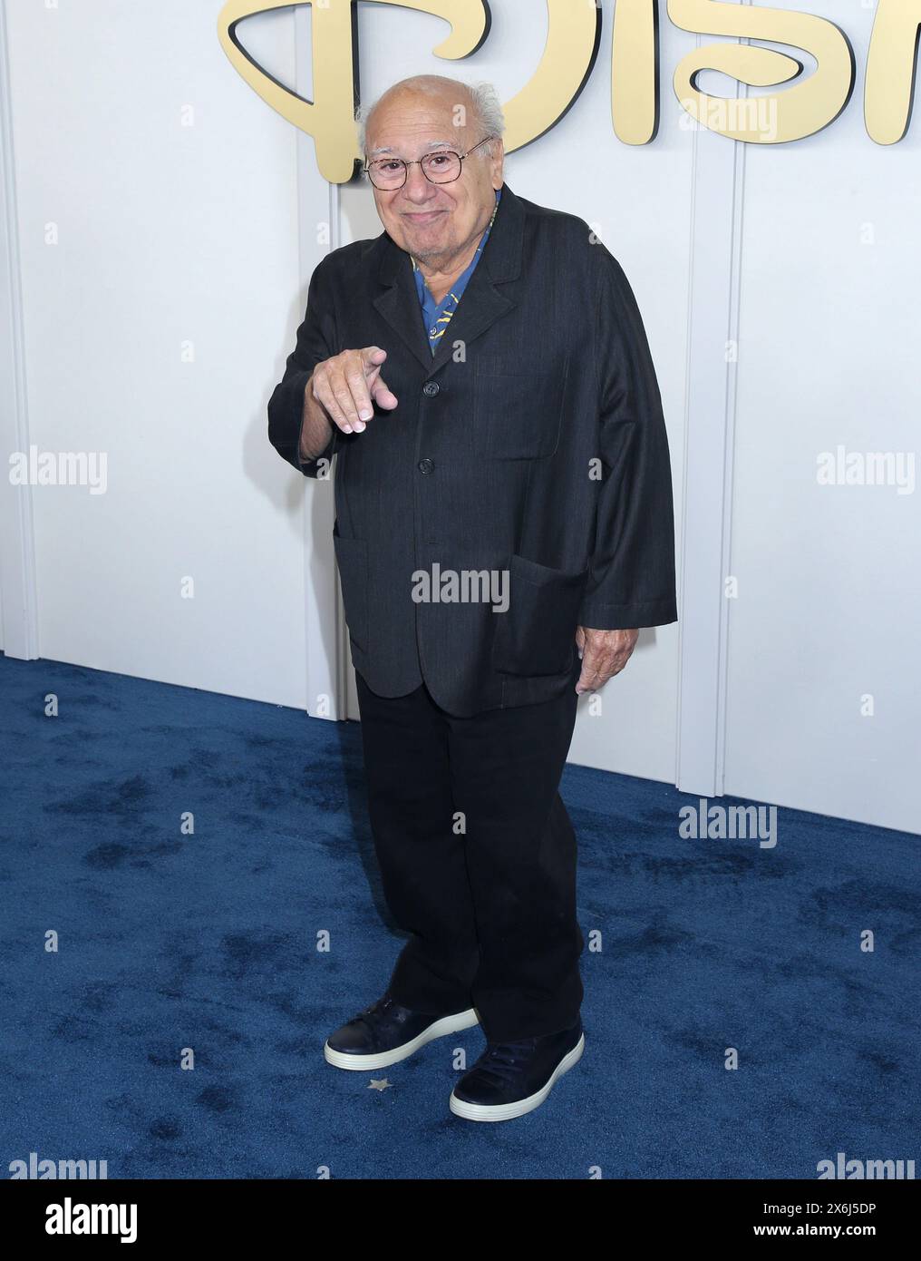 Danny devito 2024 upfront hi-res stock photography and images - Alamy