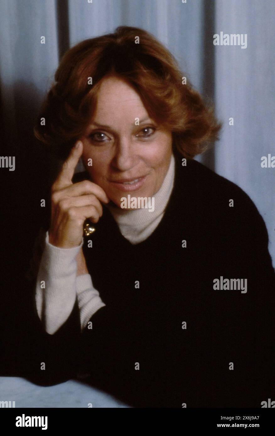 Oria DOUGLAS HAMILTON (DOUGLAS-HAMILTON) - Date : 19950401 ©John Foley ...
