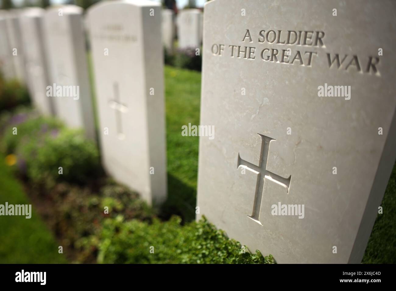 Graves of unknown soldiers at the Tyne Cot British and Commonwealth ...