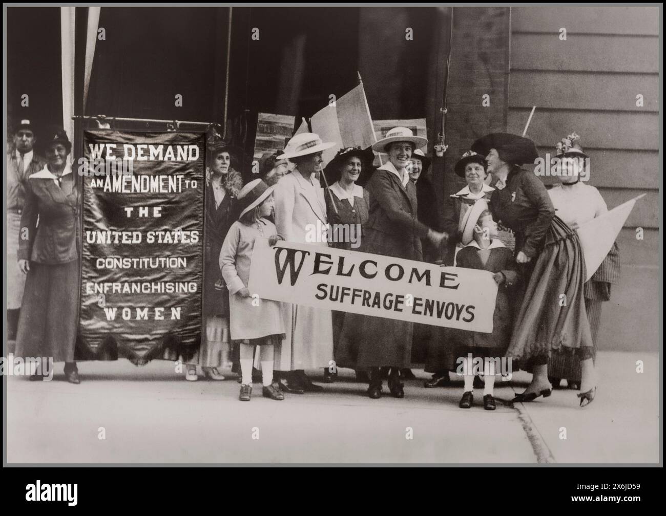Women congress hi-res stock photography and images - Alamy