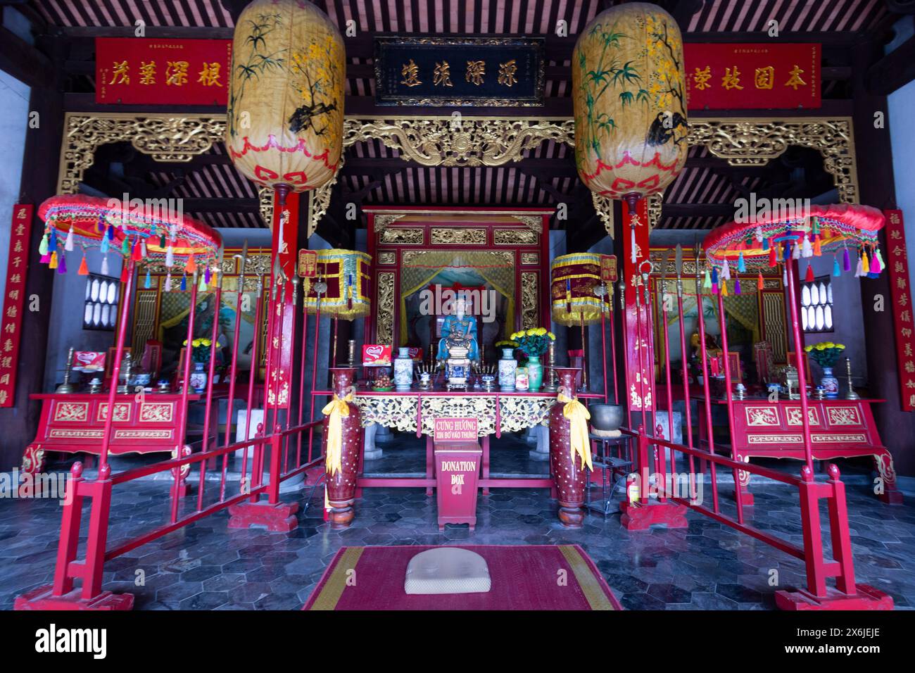 Quan cong temple hi-res stock photography and images - Alamy