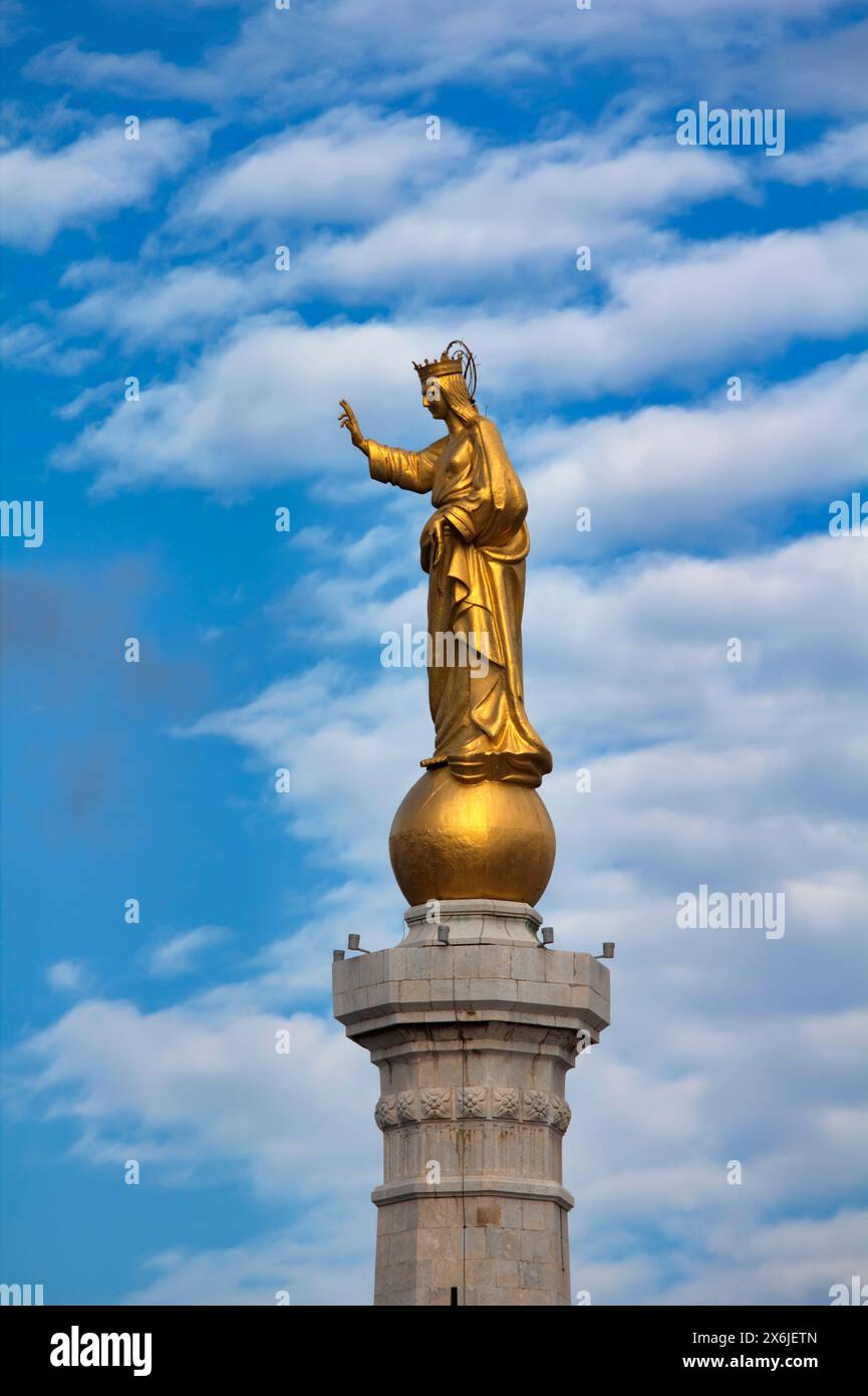 Italy sicily messina madonna statue hi-res stock photography and images ...