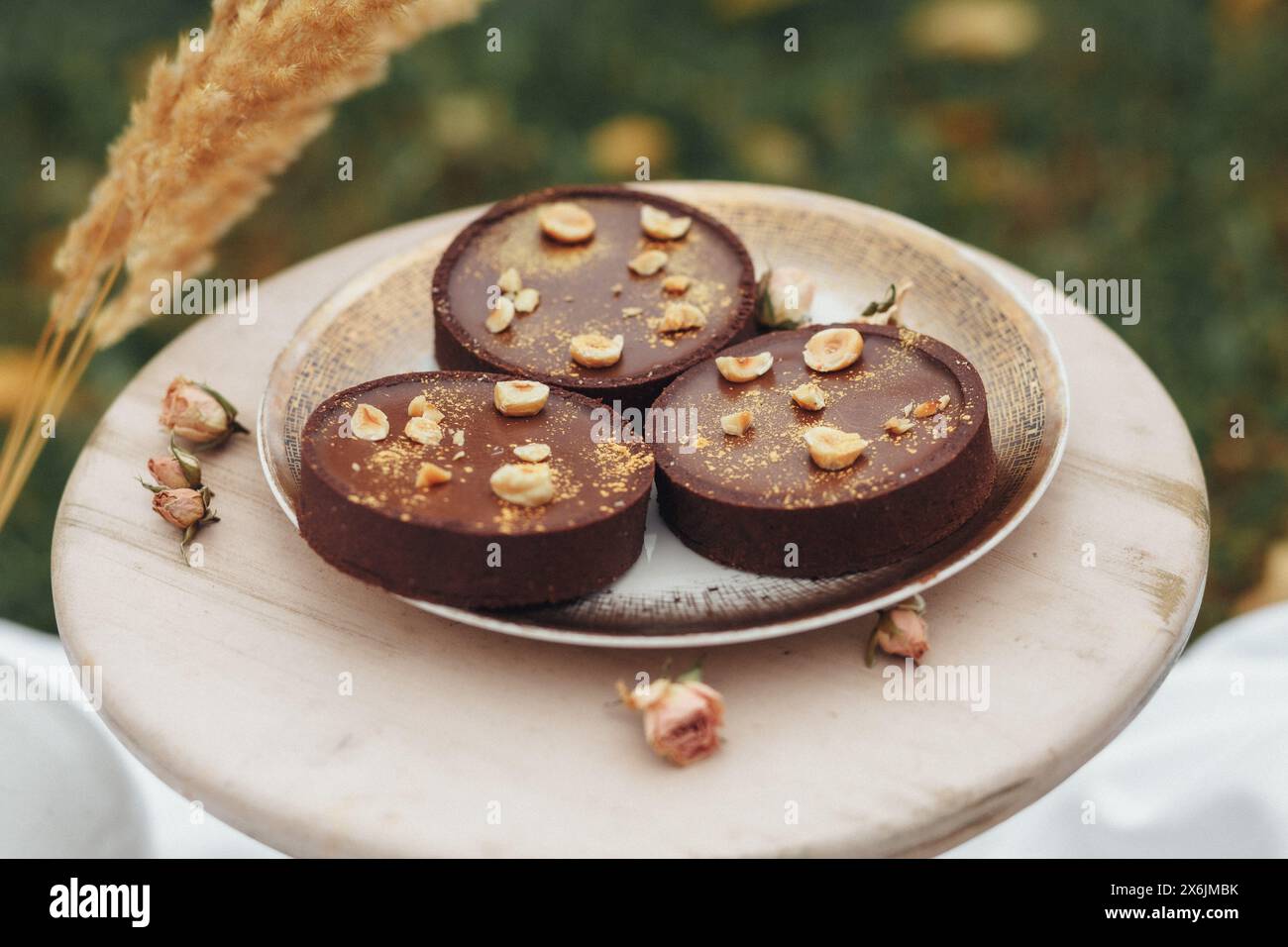 Artistry of chocolate hi-res stock photography and images - Alamy