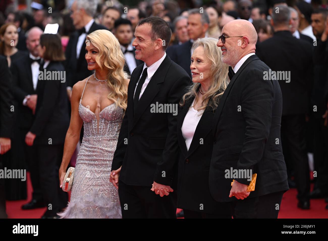(left to right) McKinzie Roth, Liam Dunaway O'Neill, Faye Dunaway and ...