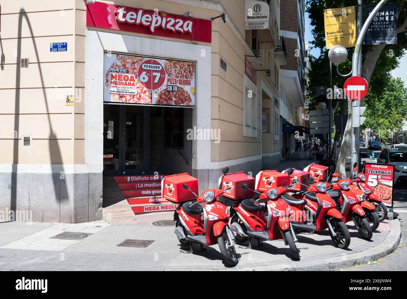 Madrid, Spain. 15th May, 2024. View of Spanish fast-food restaurant ...