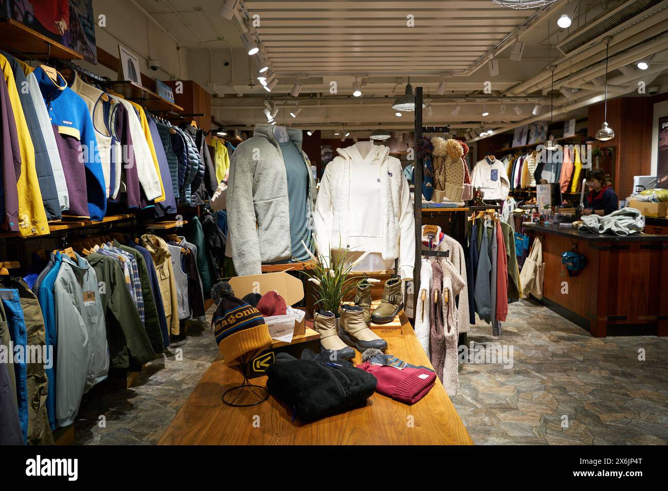 Patagonia clothing retail hi-res stock photography and images - Alamy