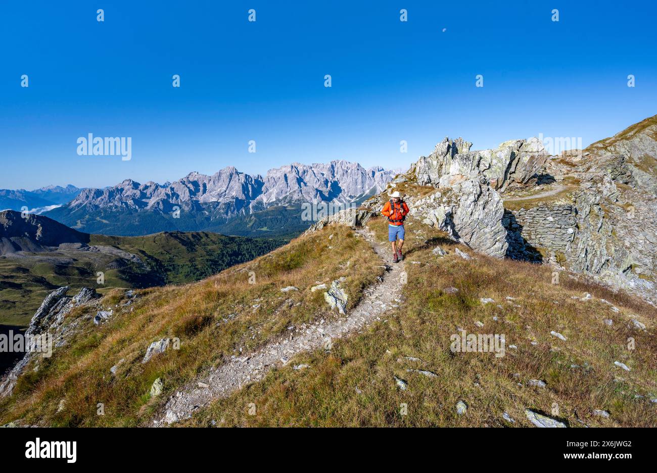 Old trail first world hi-res stock photography and images - Alamy