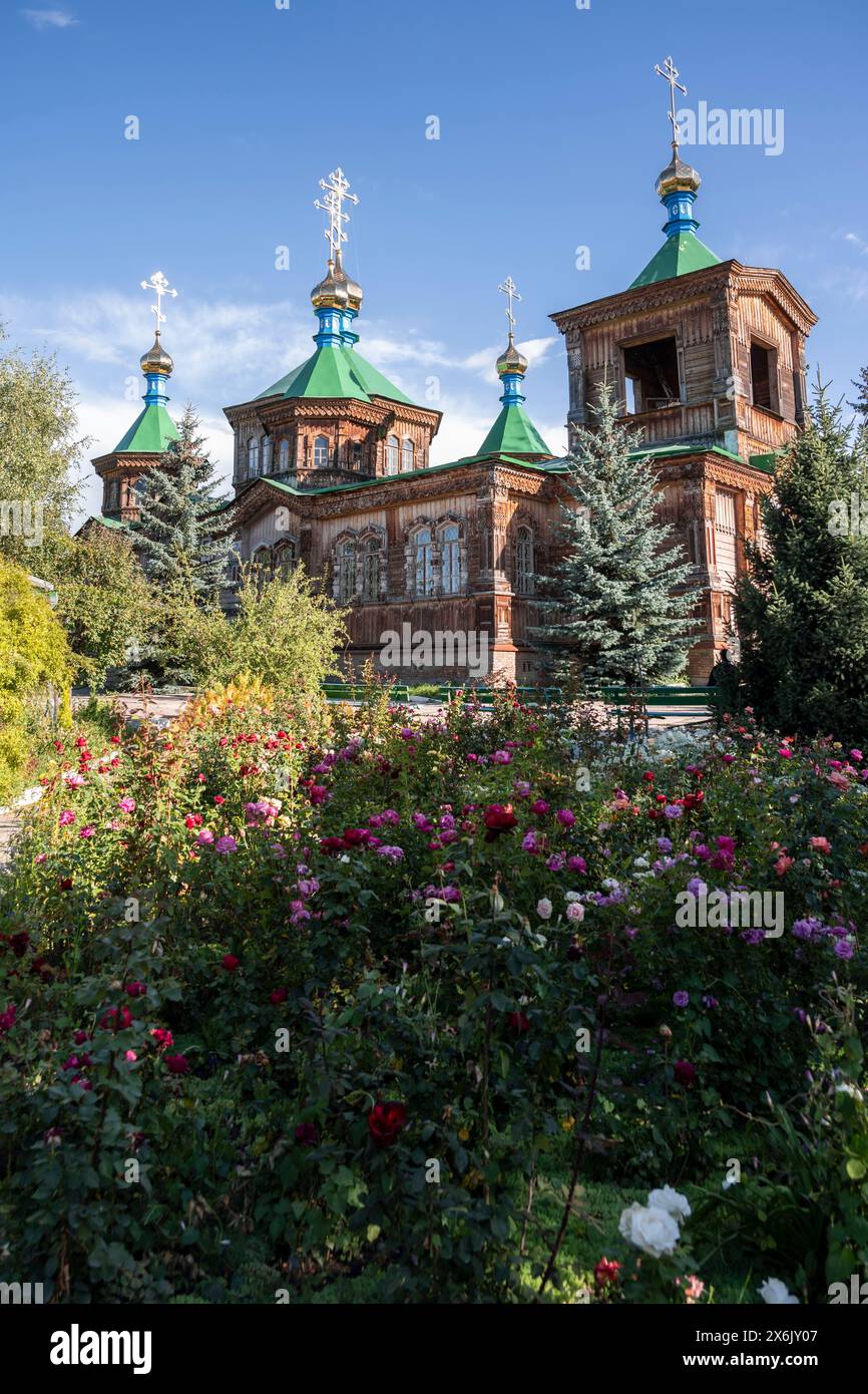 Russian Orthodox Church Cathedral of the Holy Trinity, wooden church ...