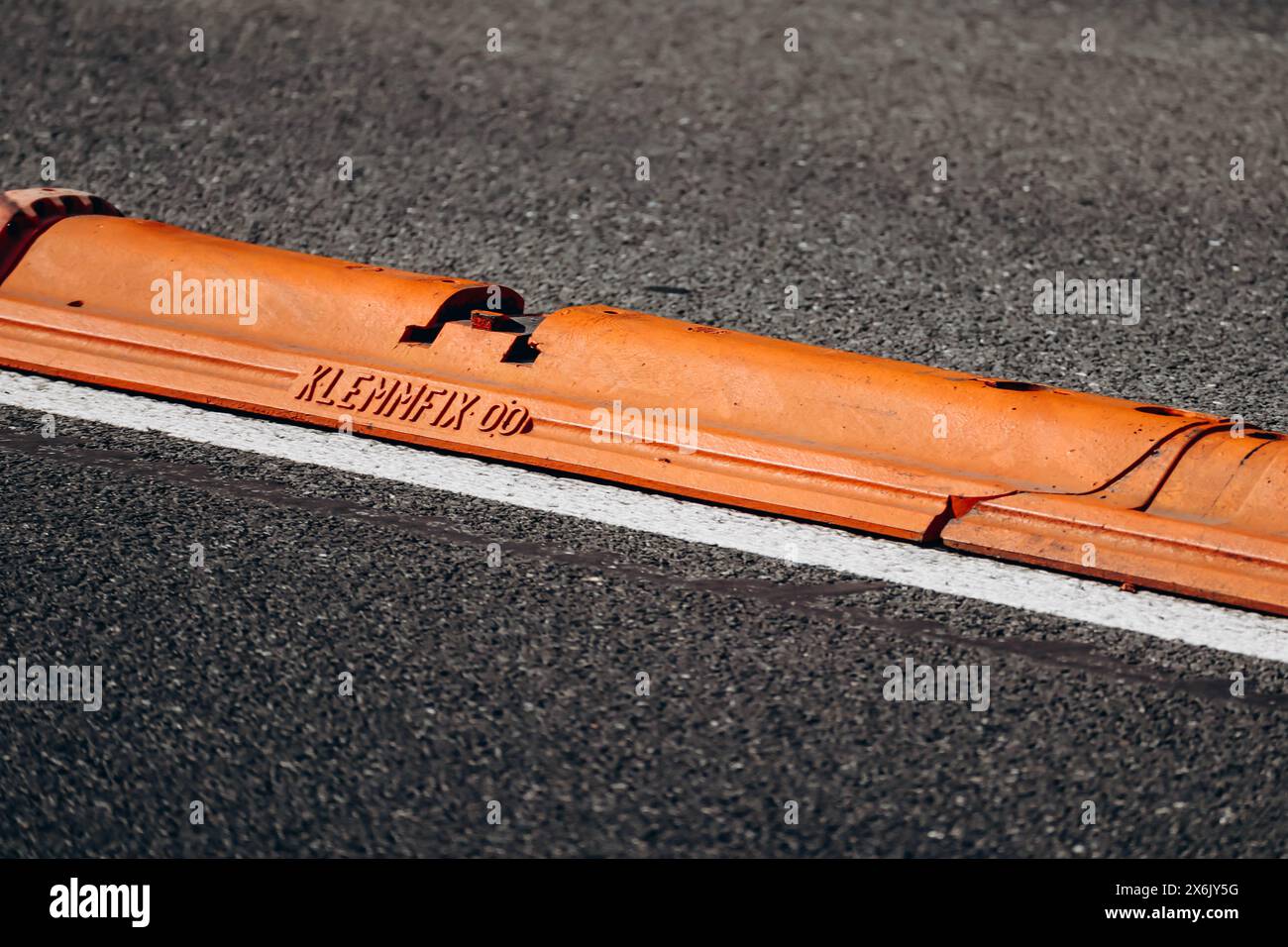 Movable lane dividers on the highway in Switzerland Stock Photo - Alamy