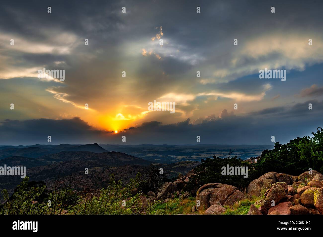 Mt Scott with a beautiful sunset Stock Photo - Alamy