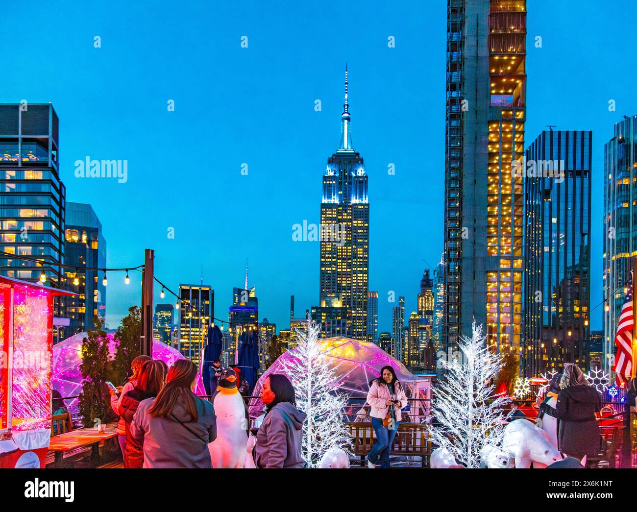 The Edge is the name of New York's highest viewing platform on the ...