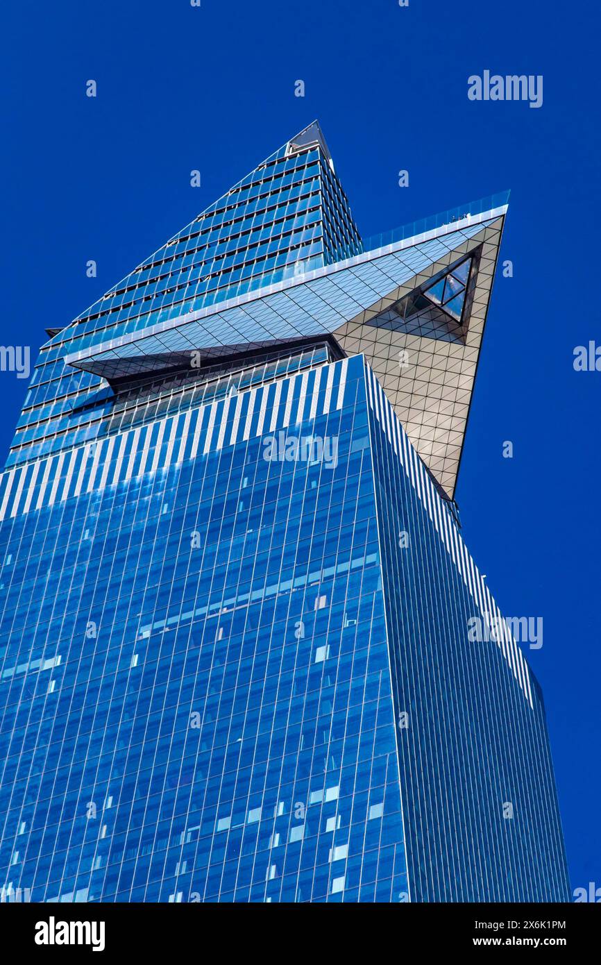 The Edge is the name of New York's highest viewing platform on the ...