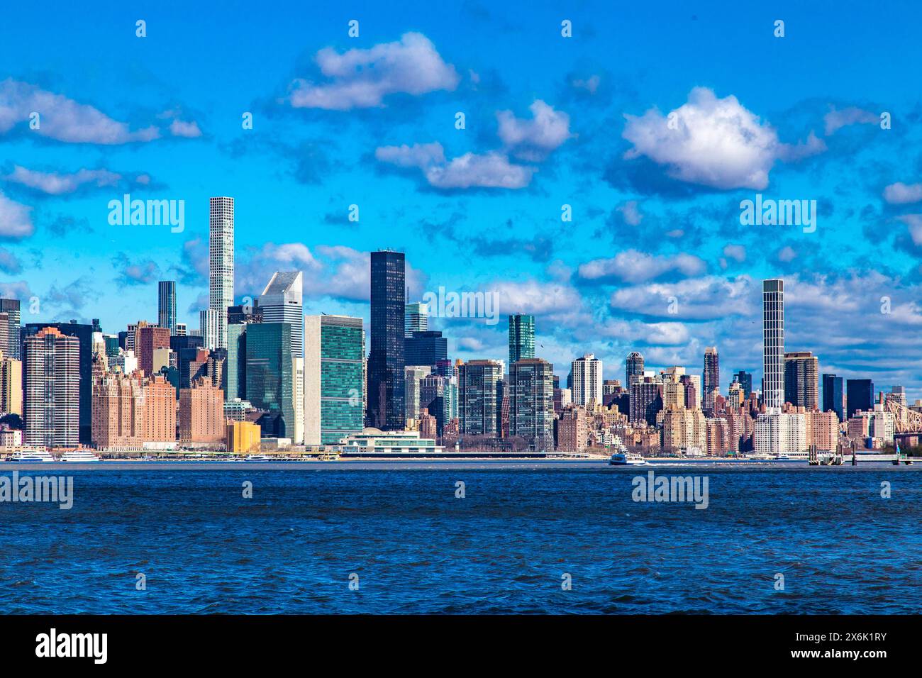 The Edge is the name of New York's highest viewing platform on the ...